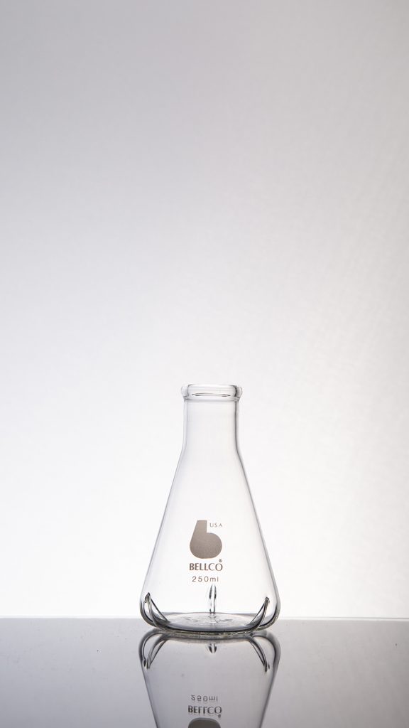 Shake Flask w/ 3 Baffles & Break Resistant Lip 250mL SKU: 2541-00250 ...